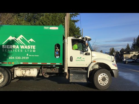 Sierra Waste Services Limited Rollins Leach 2R-III Rear Loader 336 ...