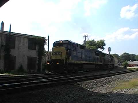 CSX 7500 Leads CSX G732-02 at North Dalton - YouTube