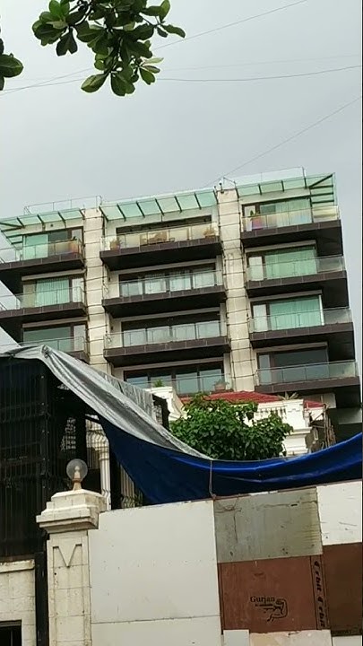 Shahrukh Khan house in Mumbai | Shahrukh Khan ka ghar Bandra band stand ...