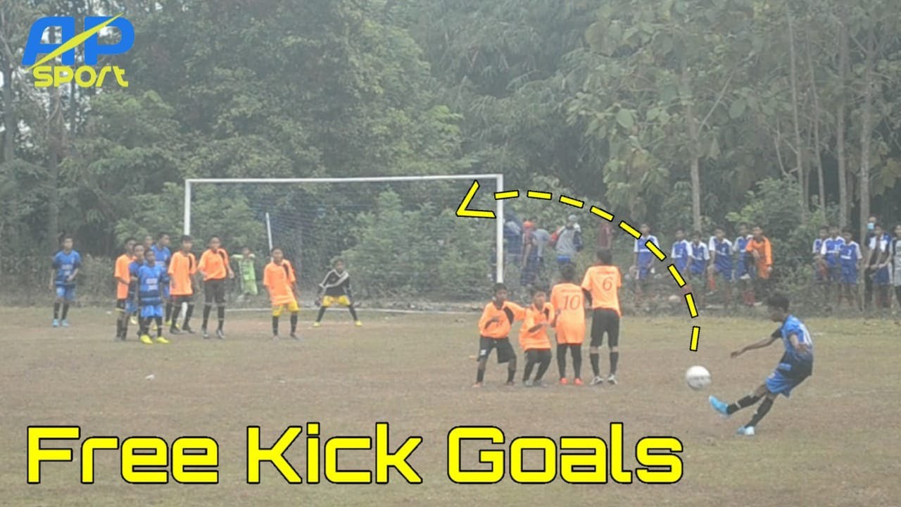 Kids In Football: Free Kick Goals - YouTube