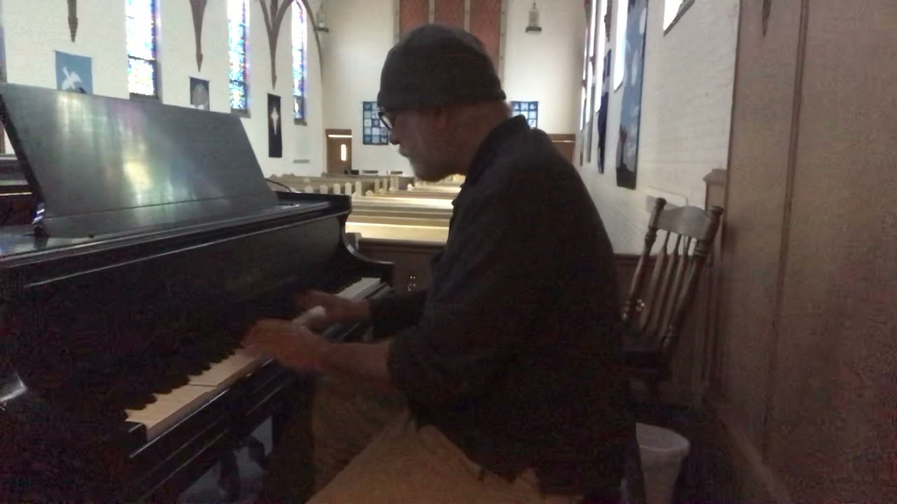 "My Favorite Things" -- Andy Pope at the Piano - YouTube