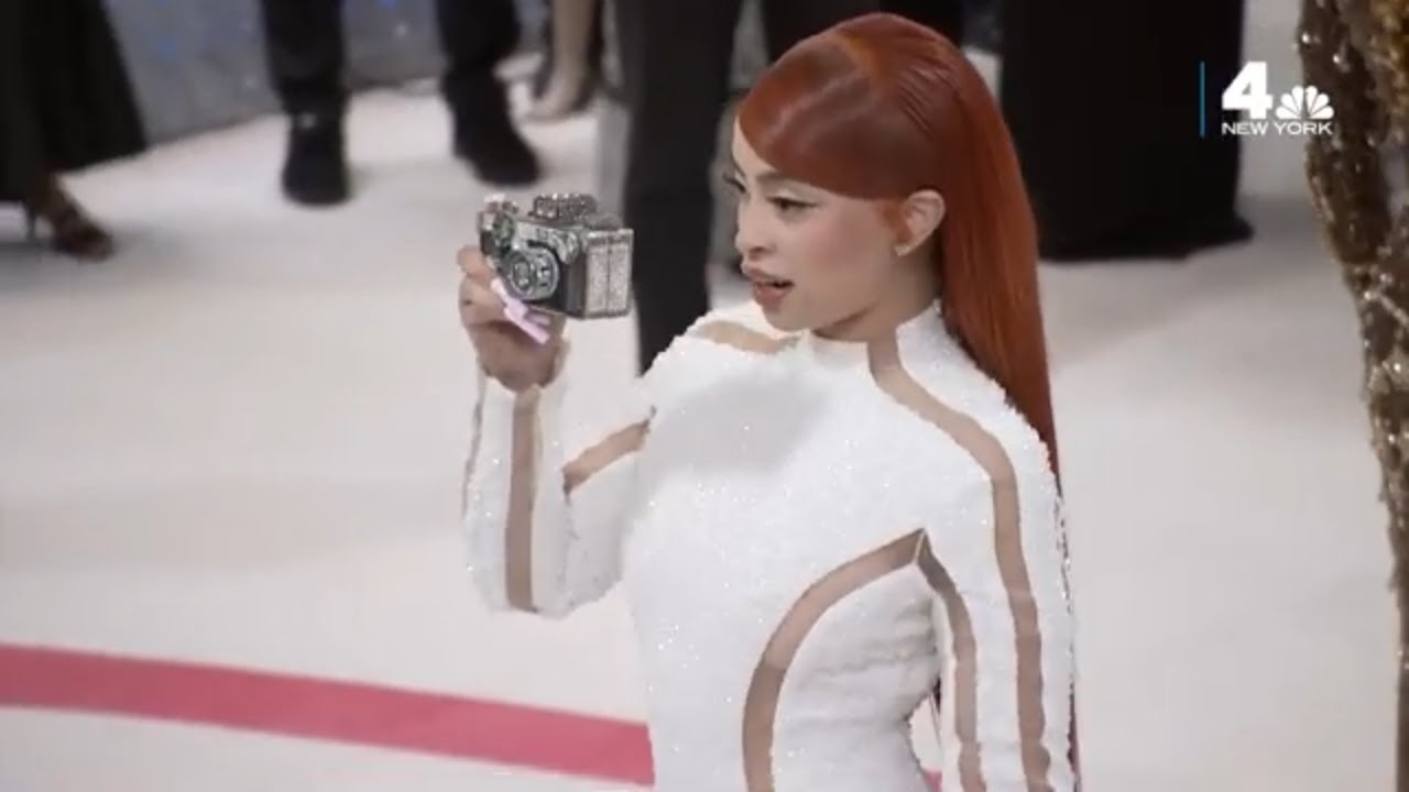 Ice Spice Walks Her FIRST Met Gala Carpet | NBC New York - YouTube