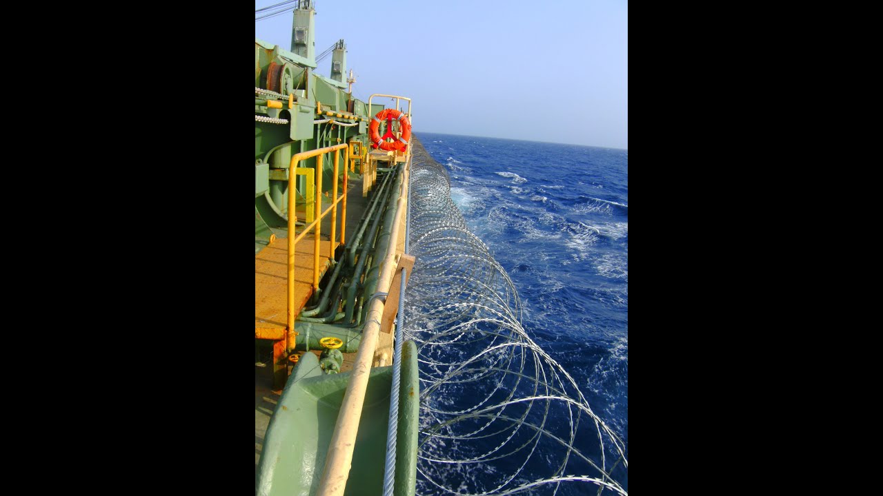 RAZOR WIRE INSTALLATION ( for pirate attact) MV OCEANQUEEN - YouTube