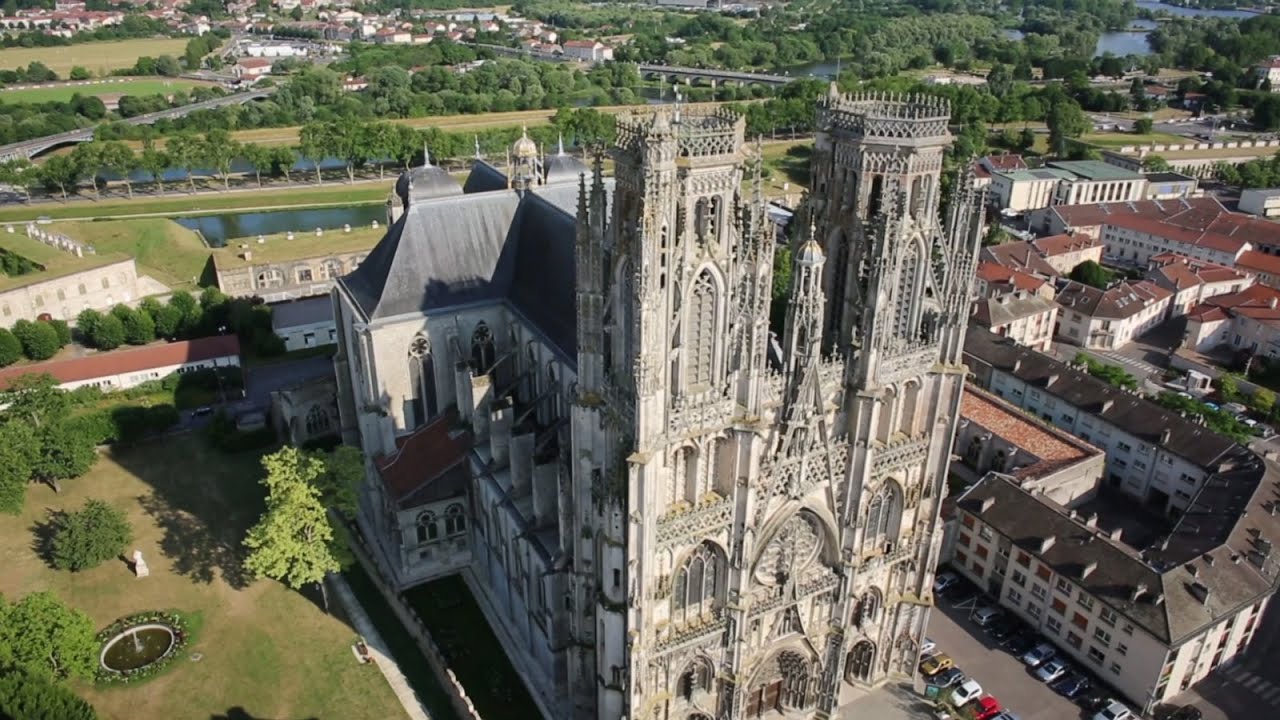 Toul vue du ciel - YouTube