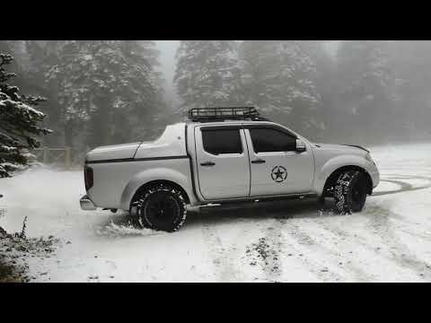 Nissan Navara D40 Uludağ. Trafiğe kapalı alan da dirift