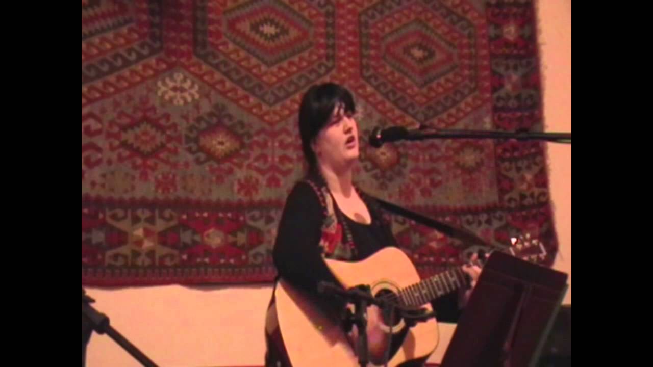 Just Becca sings "Just Friends" at Antique Sandwich 10/29/13 - YouTube