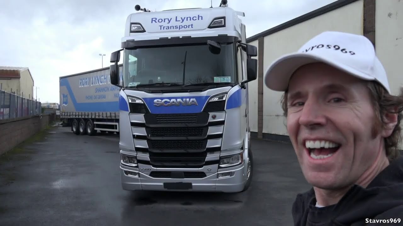 8 Things i Love About the SCANIA S-Series (Night Test Drive) - YouTube