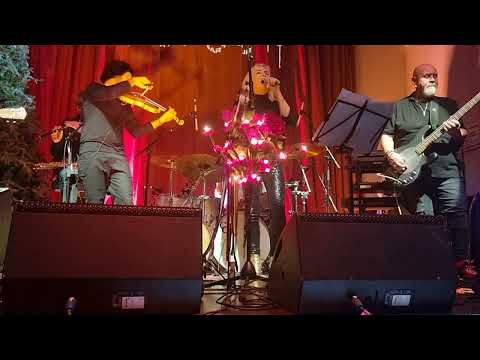 In Tua Nua live in Ballycotton: Wonderful thing