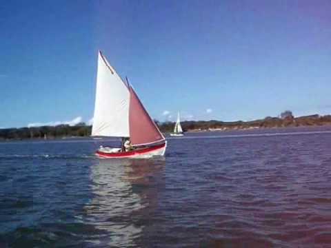 sailing the pooduck skiff - YouTube