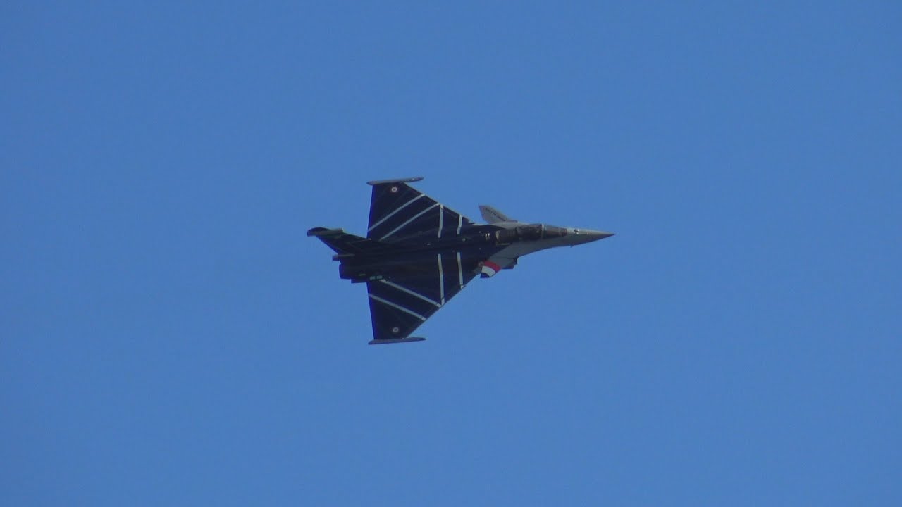 RAFALE SOLO DISPLAY - FRENCH AIR FORCE - JESOLO AIR SHOW 2022 - YouTube