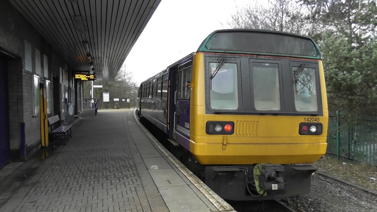 Burnley Central Station 23/2/18 - YouTube