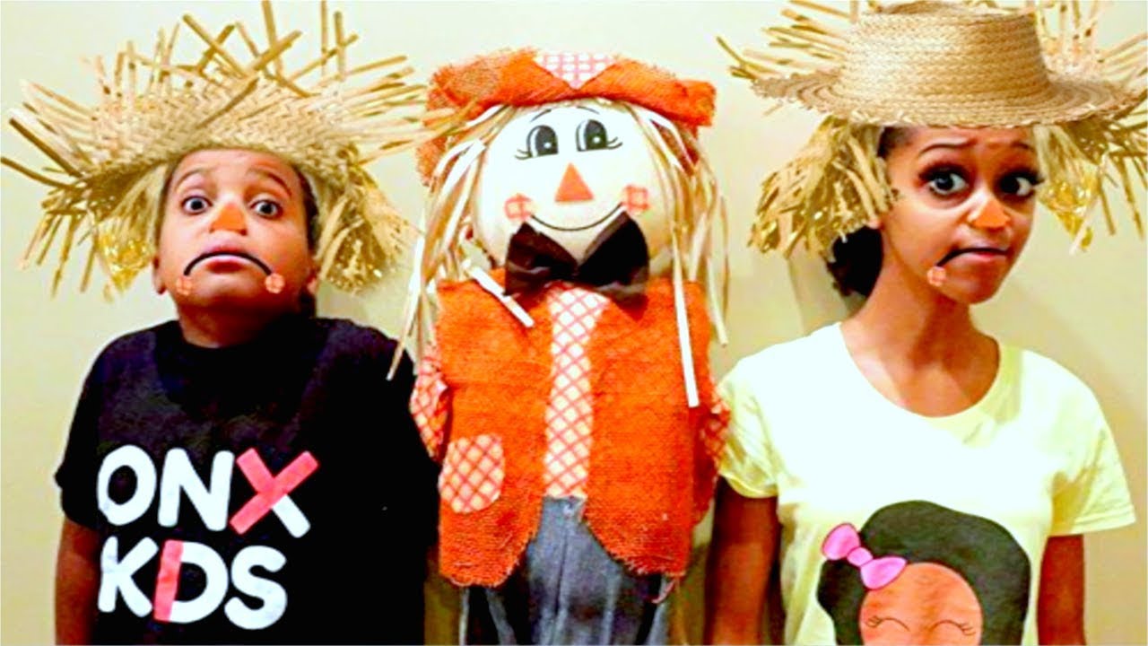 STRAW MAN vs Shiloh and Shasha! - Onyx Kids - YouTube