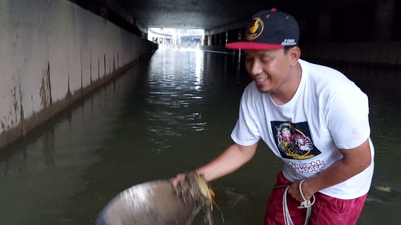 Kualalumpur Menjala Ikan Bersama Dunia Badol Memburu Monster Sungai
