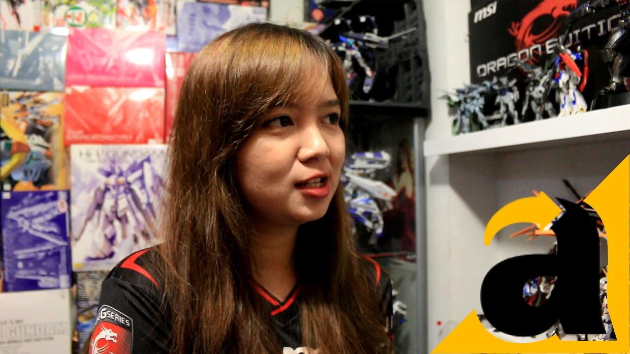 Hobi Mahal Nixia Ratu Gamer Indonesia - YouTube