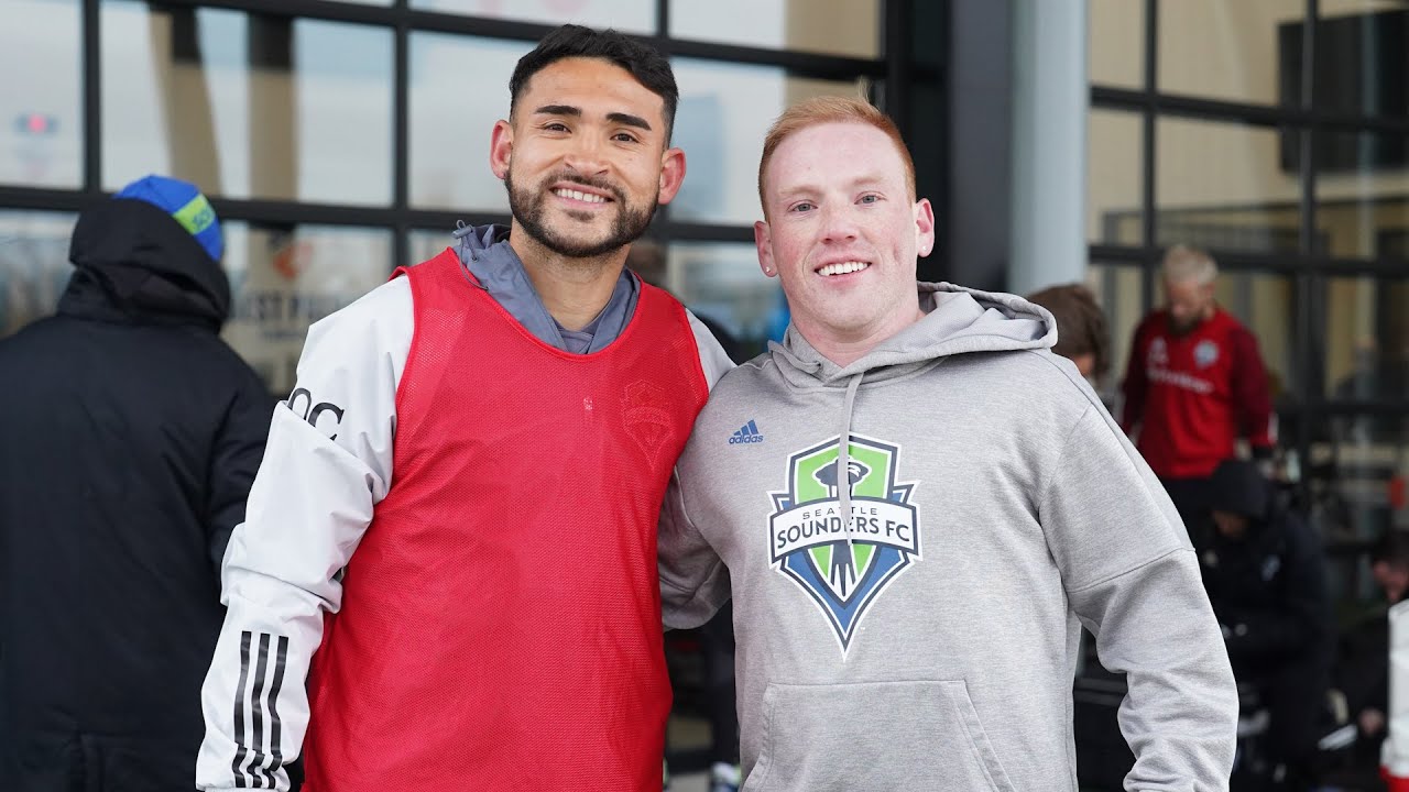 Club legend Xander Bailey visits the team in Cincinnati - YouTube