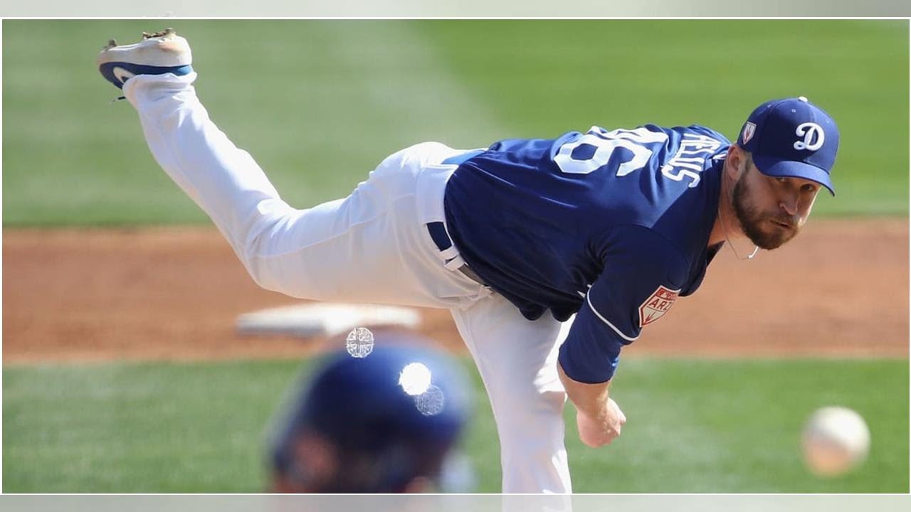 Brewers Sign Former Dodgers Reliever Josh Fields - YouTube