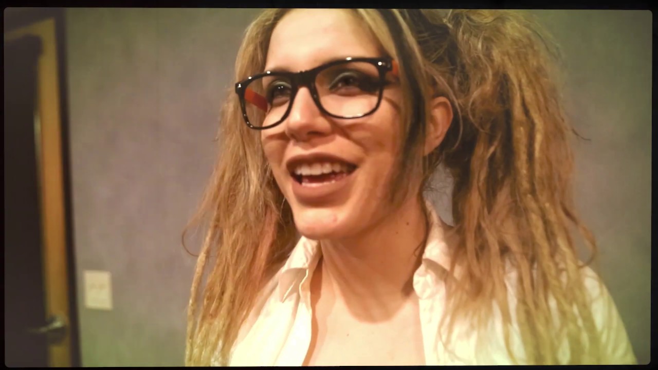 Ivy Quinn (AKA Buggy Nova) has a message for Vulcana... - YouTube