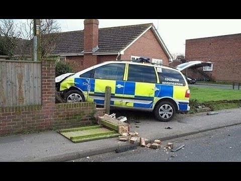 EPIC POLICE DRIVING FAILS, POLICE CAR CRASH COMPILATION 2017 - YouTube