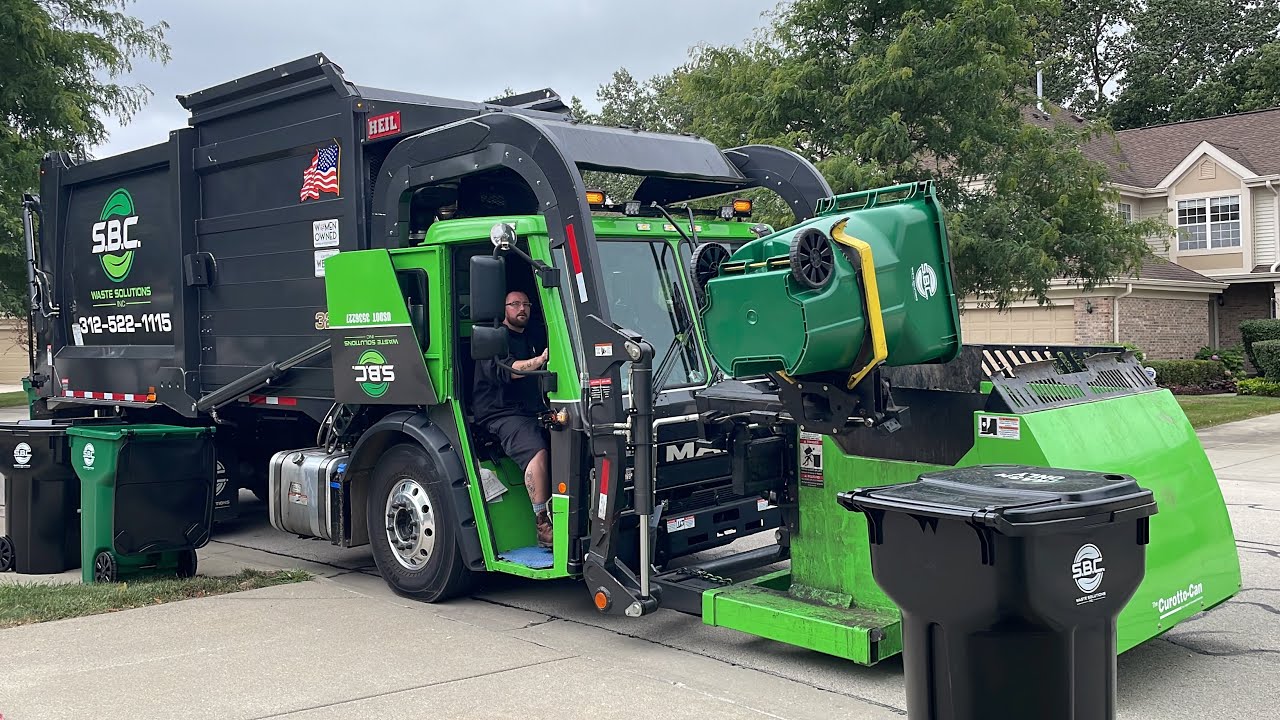 SBC Short Mack LR Heil Curotto Can Garbage Truck - YouTube