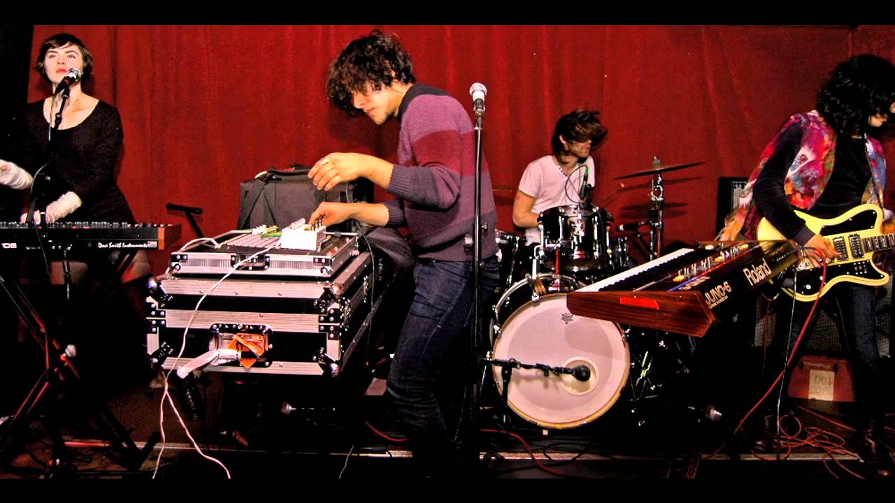 7000 (reprise) - Neon Indian {Psychic Chasms 12/12} - YouTube