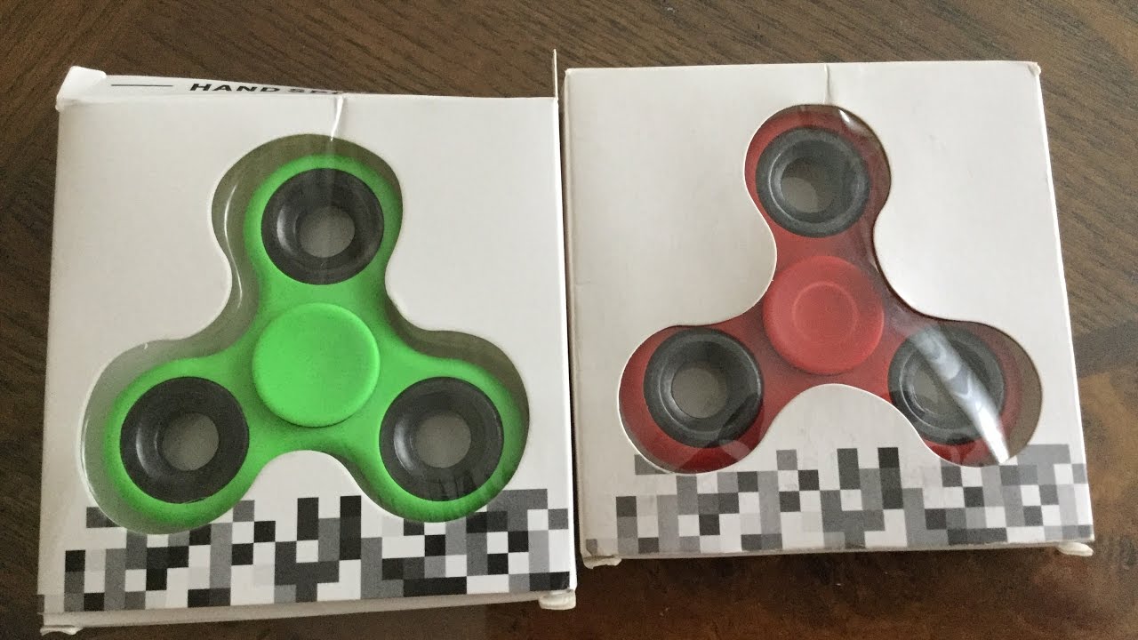 RED AND GREEN FIDGET SPINNERS!!!!! - YouTube