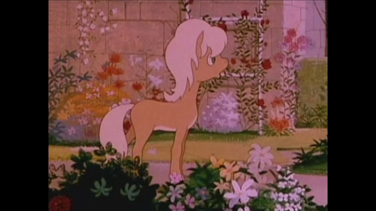 Ico the brave pony - Preciosa sings a song - YouTube