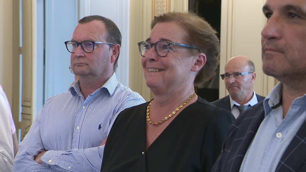 Législatives 2022 : Caroline Colombier, le visage du RN en Charente ...