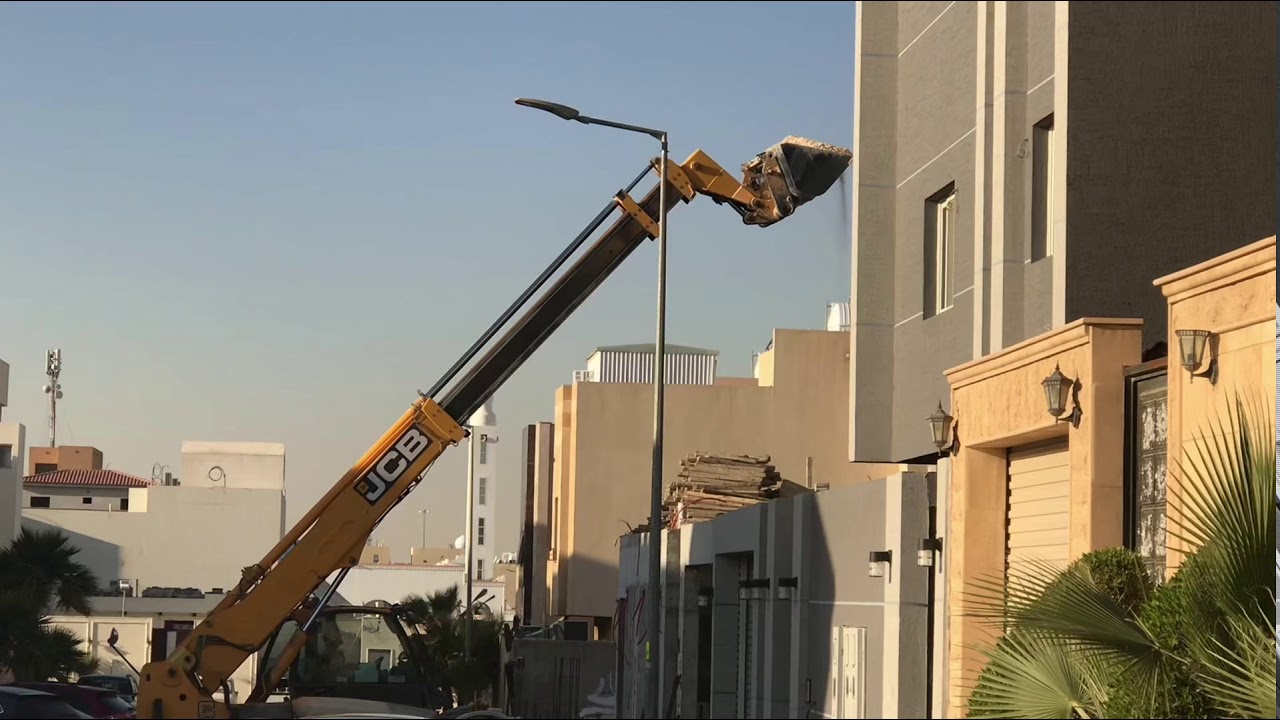 Transformer building my new Appartment - YouTube