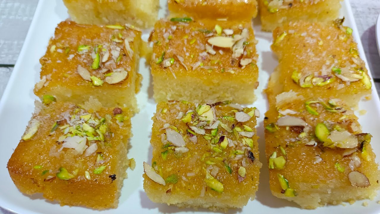 Suji Cake (Roat) Recipe | Cook With Afrin | Cooking in Hindi - YouTube
