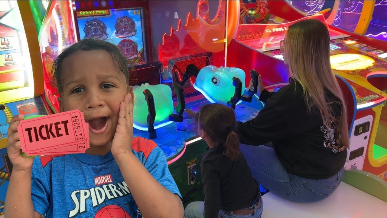 Playing Fun Arcade Games And Winning Lots Of Prizes - YouTube