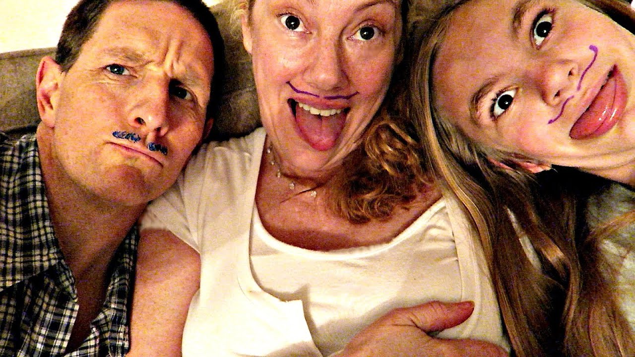 FAMILY VLOGGERS GO CRAZY! - YouTube