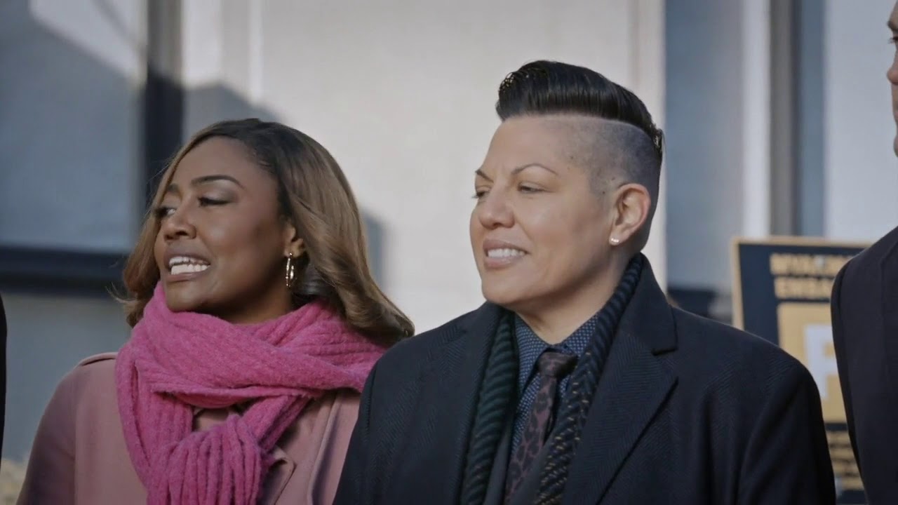 Sara as 'Kat Sandoval' S04E15 pt. 1 - YouTube