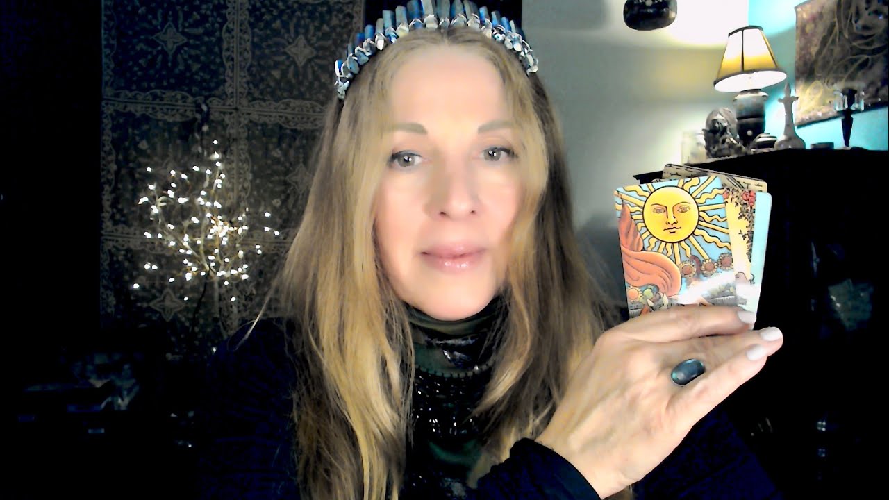 JOHNNY DEPP 🔥 LOVE PREDICTION /Tiaras, Tea & Tarot. - YouTube