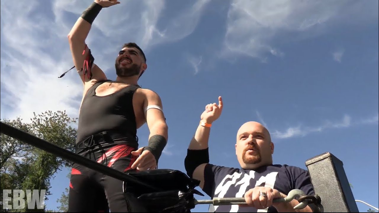 Cardinal & Chris Valiant vs Twisted Jester & Magic - WNW Heavy ...