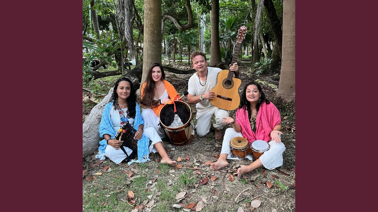 Respira (feat. Sarahí Olvera, Natalia Olvera & Sandra Parroquín) - YouTube