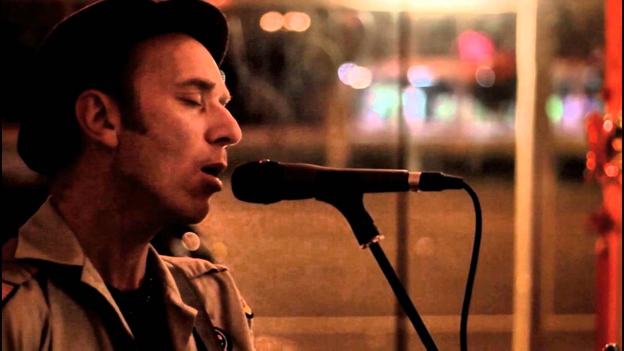 Steve Lennox live Suzie Wongs Room May 2012 - YouTube