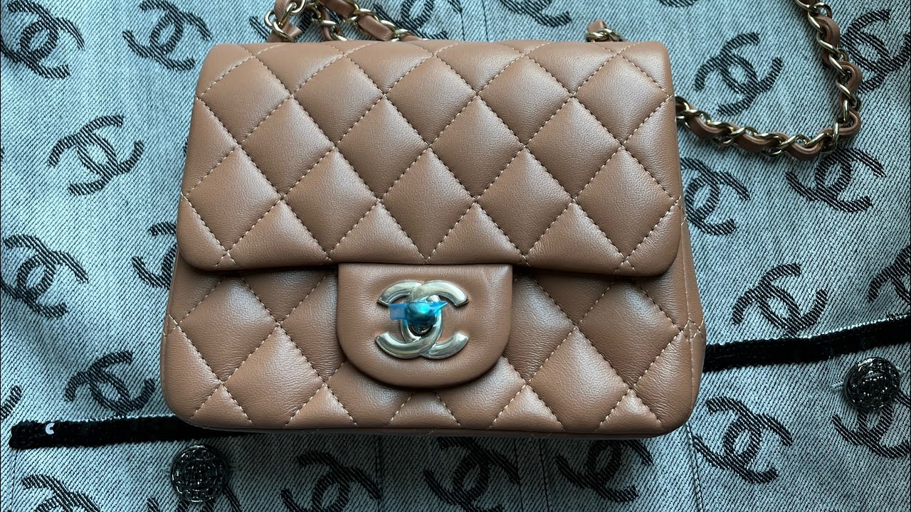 Chanel 22s Caramel mini square unboxing (Cantonese)香奈兒焦糖色方胖子開箱片 - YouTube