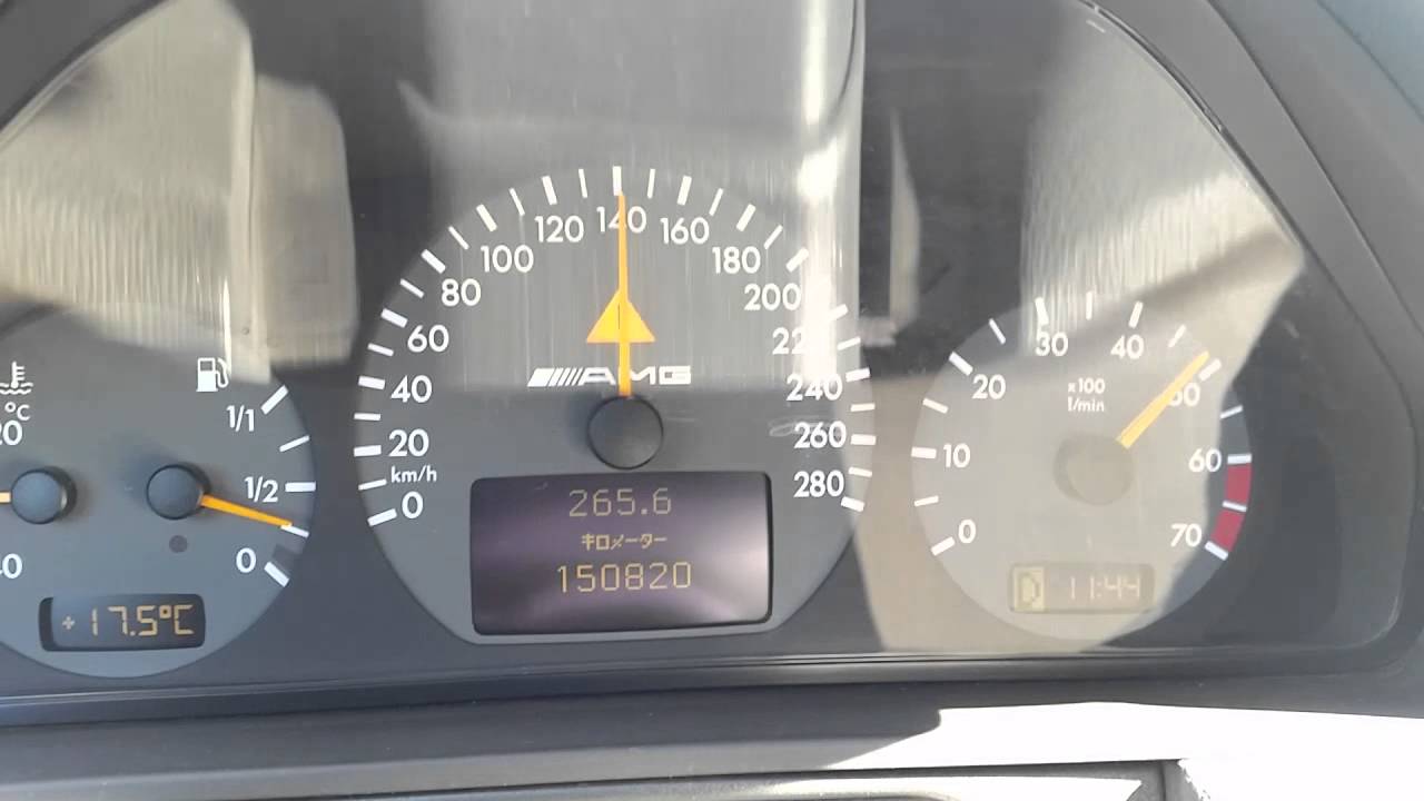 Mercedes-Benz W210 E55 V8 AMG 5.5 24v 354 HP 530Nm acceleration 0-200 ...