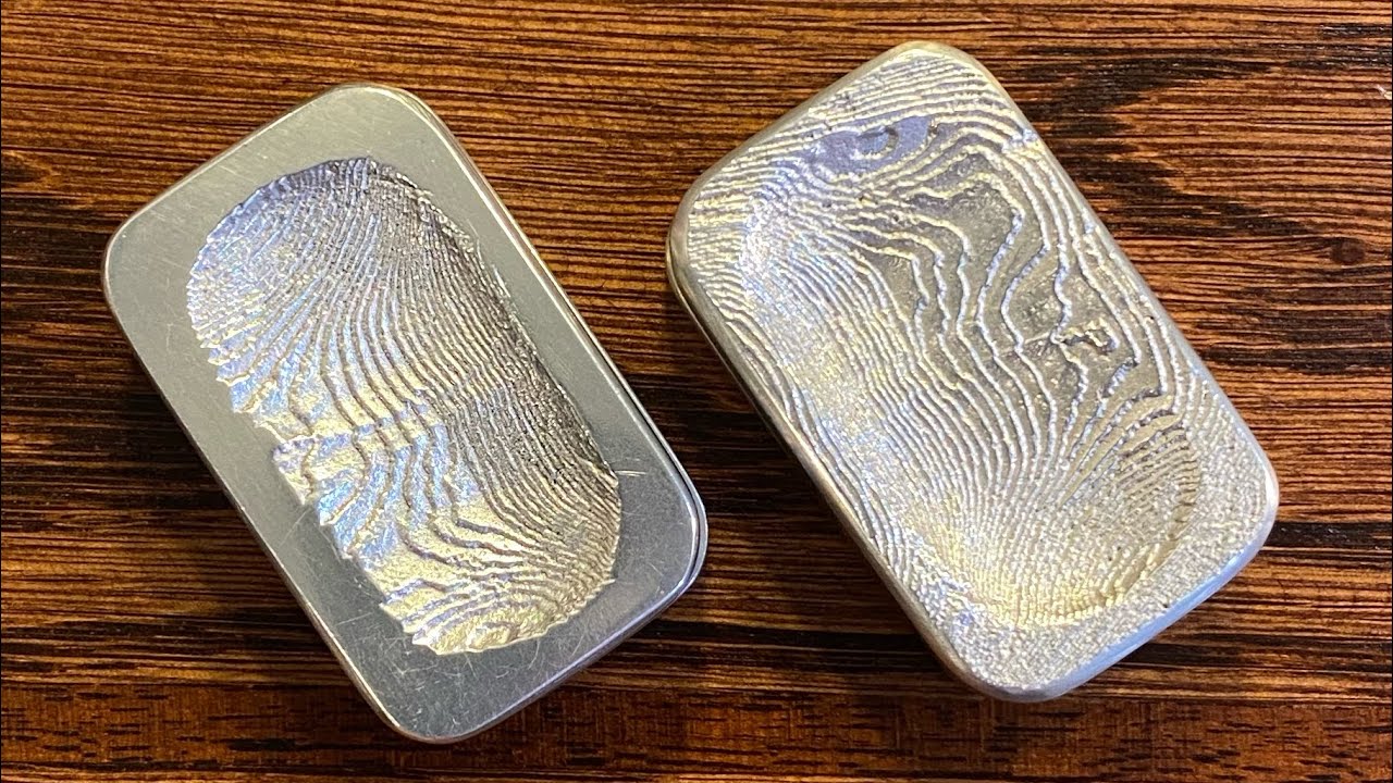 Unboxing the Eric Moss Ceramics Fish Biscuit - YouTube
