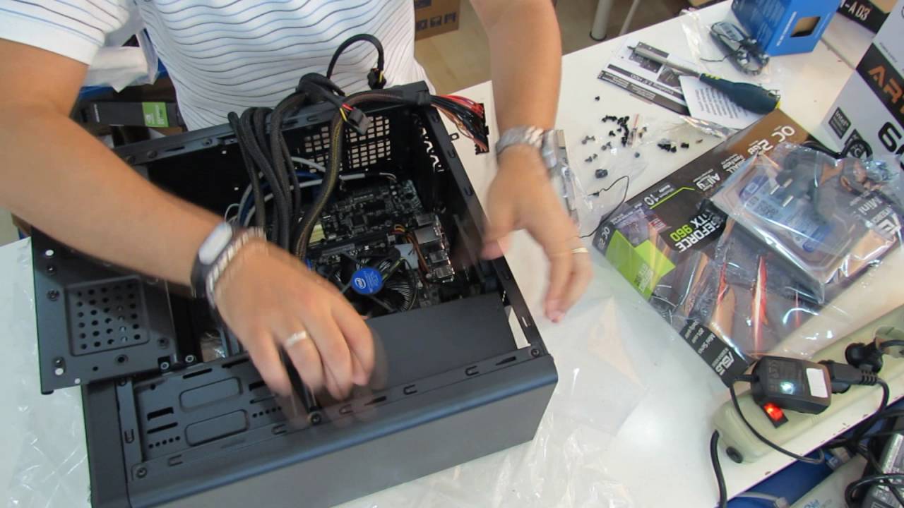 Montaje de PC de sobremesa - YouTube