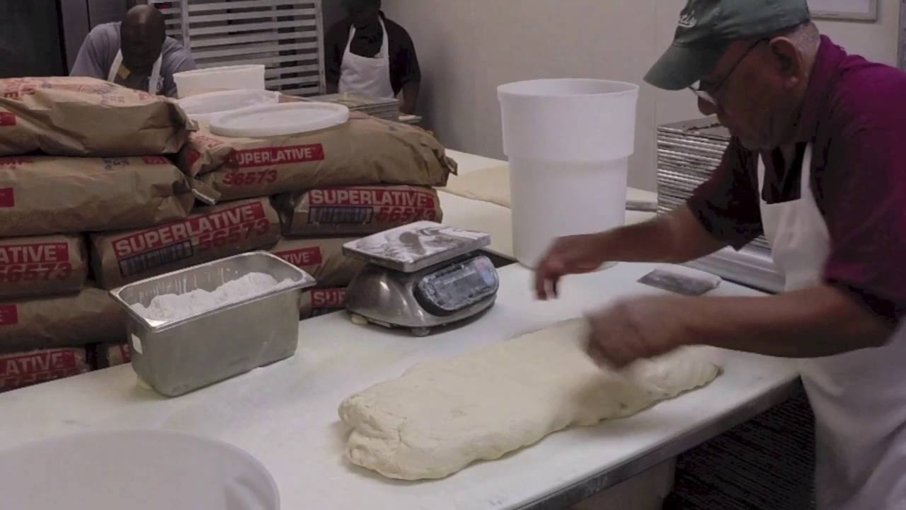 Avanti's of BloNo: The Making of our Famous Bread and Pizza - YouTube