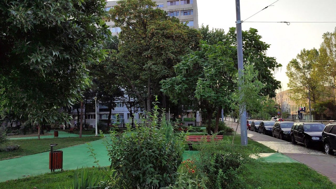 Iasi, a tour of Tutora Boulevard, Primaverii Boulevard, and the Bahlui ...