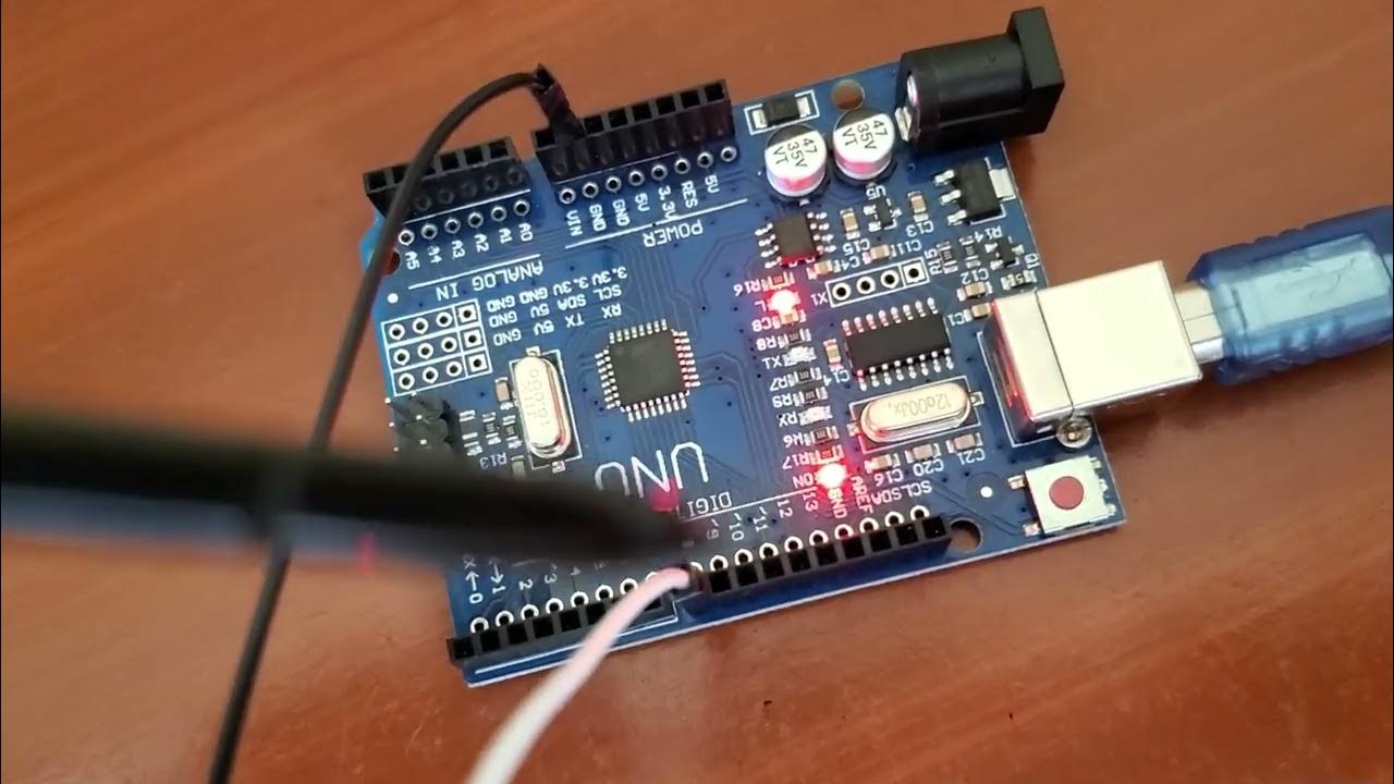 Encendido de un led con Arduino UNO (Hola Mundo) - YouTube