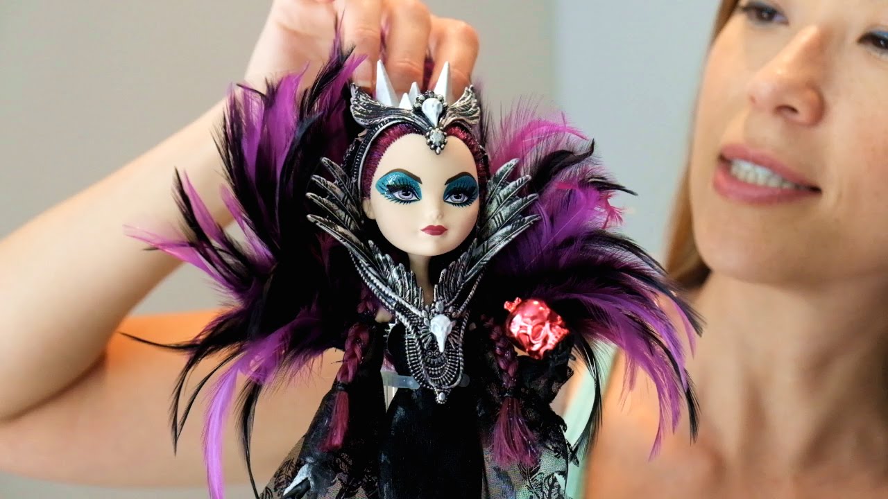 Wicked Raven Queen Ever After High SDCC Exclusive - YouTube