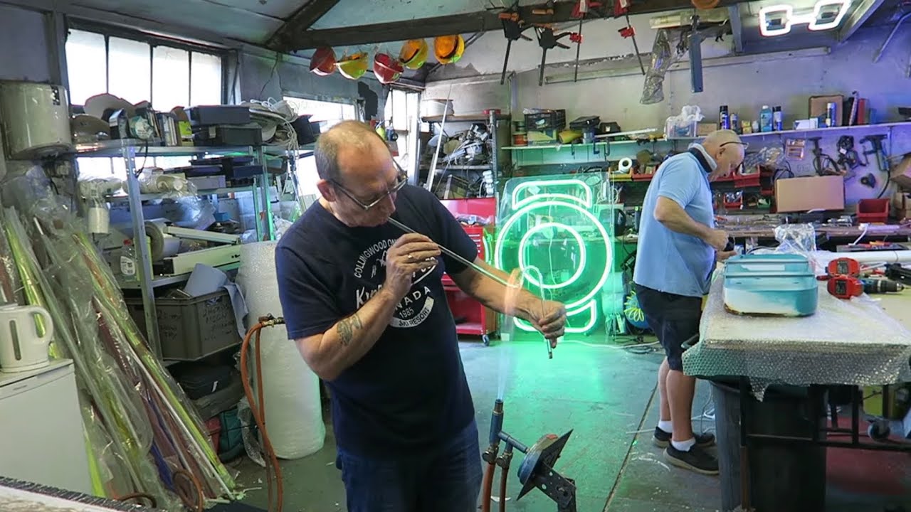 British Neon Sign manufacturers Outline displays. Trev’s blog - YouTube