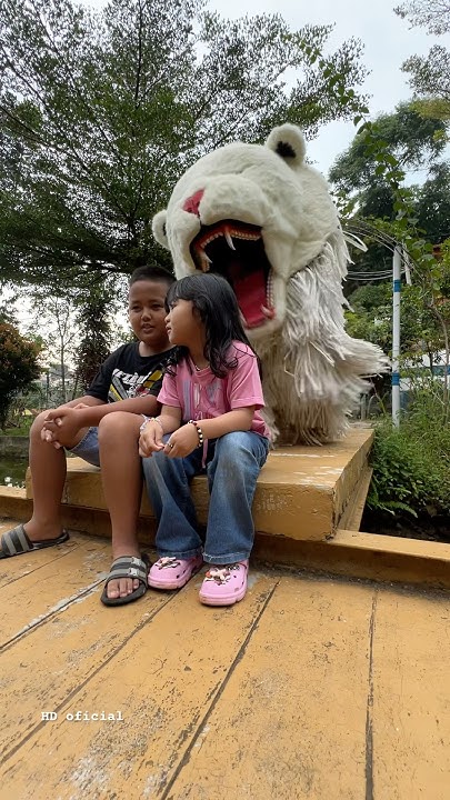 Bocil ep ep lagi duduk di taman dimakan can macanan ‼️ - YouTube