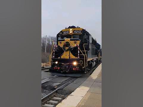 NJT GP40PH-2B #4210 Unrestricted K5LA Horn (Crossing Sequence) (Erie Railroad HU) #shorts #fyp ...