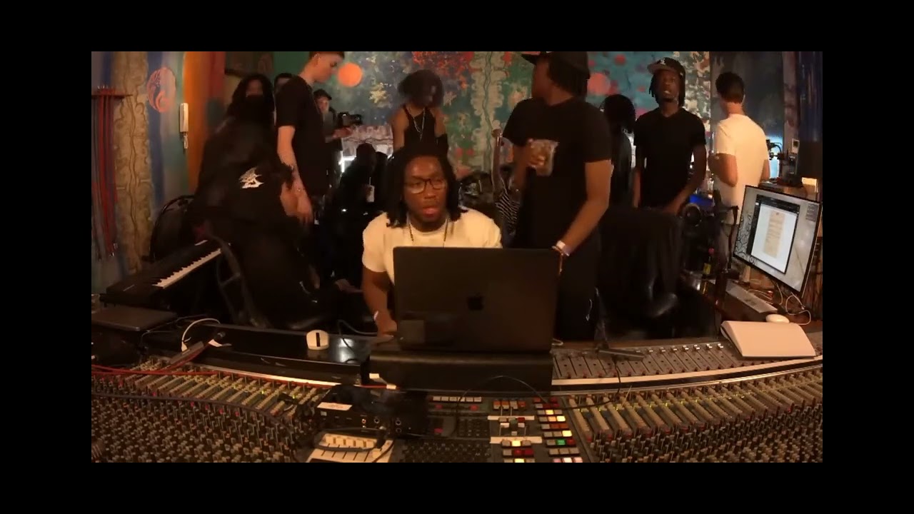 JAYKATANA - BANK (OFFICIAL AUDIO) KULT STUDIO SESSION - YouTube