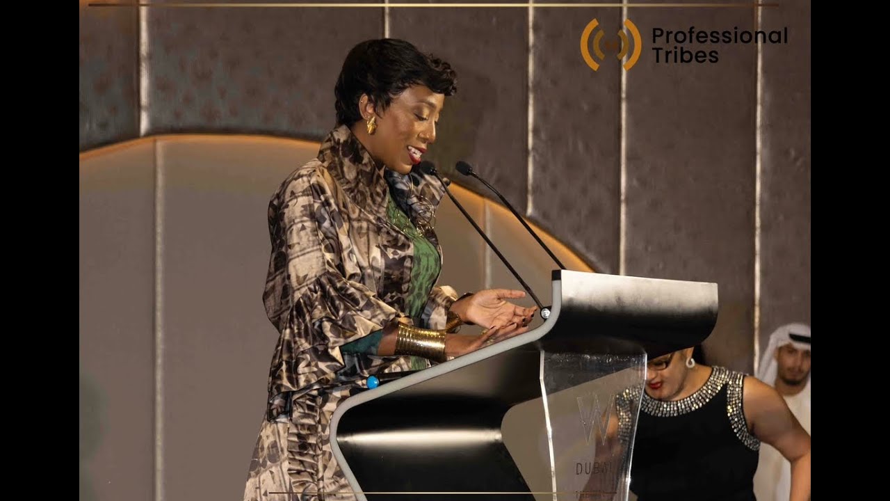 Commanding the Stage: How to Master Your Public Speaking Performance ...