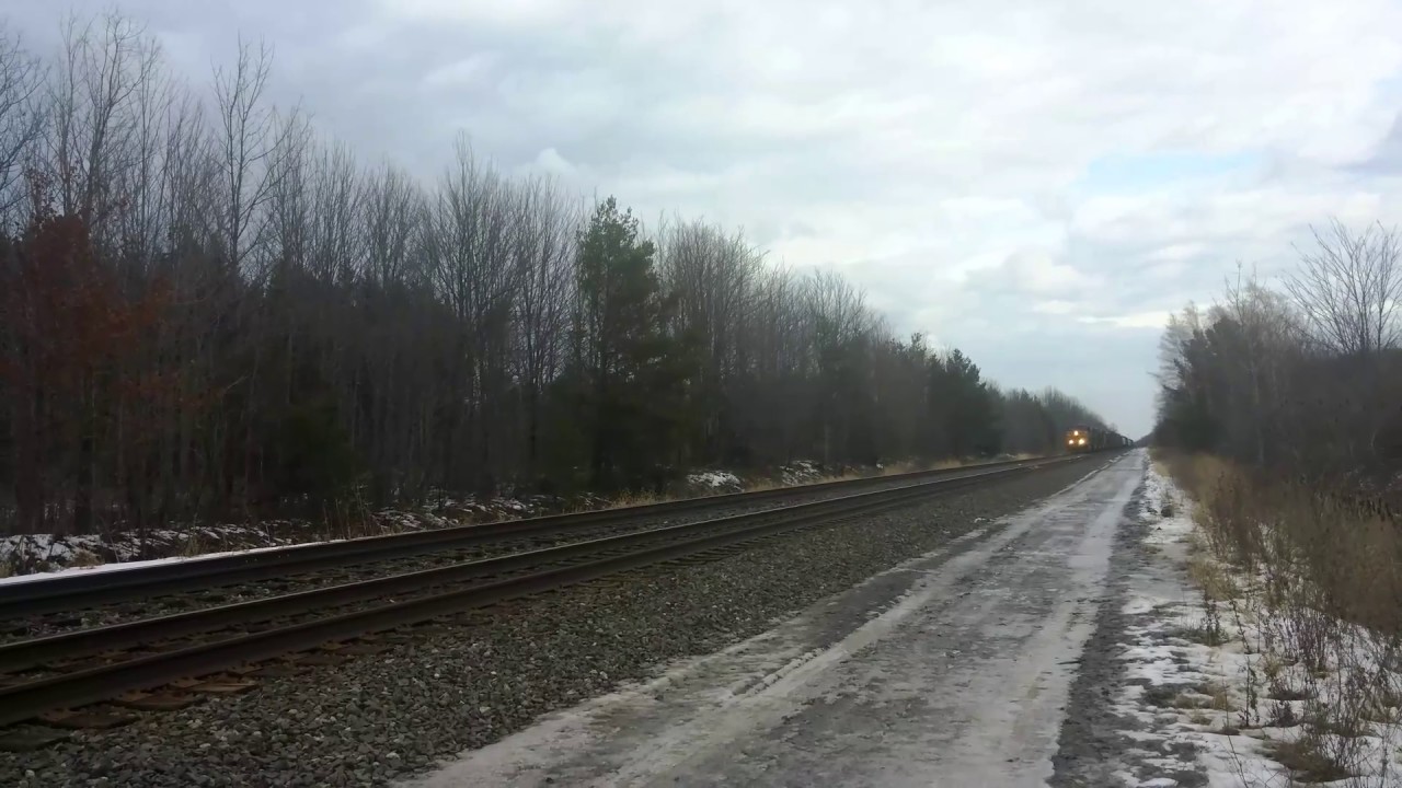 CSXT Q263 w/ 7 Engines including CSXT 602 and a Genset - YouTube